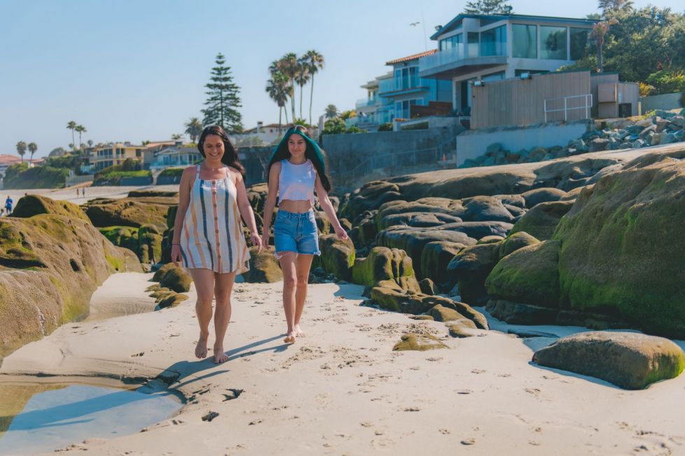 Meet Jessica Walmsley | Founder & CEO - SHOUTOUT SOCAL