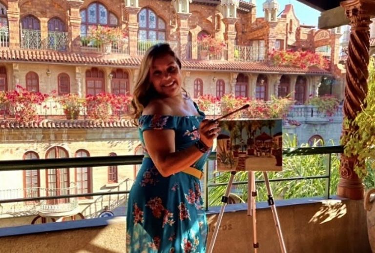 Meet Katherine Muñiz | Fine Art and Mixed Media Artist - SHOUTOUT SOCAL