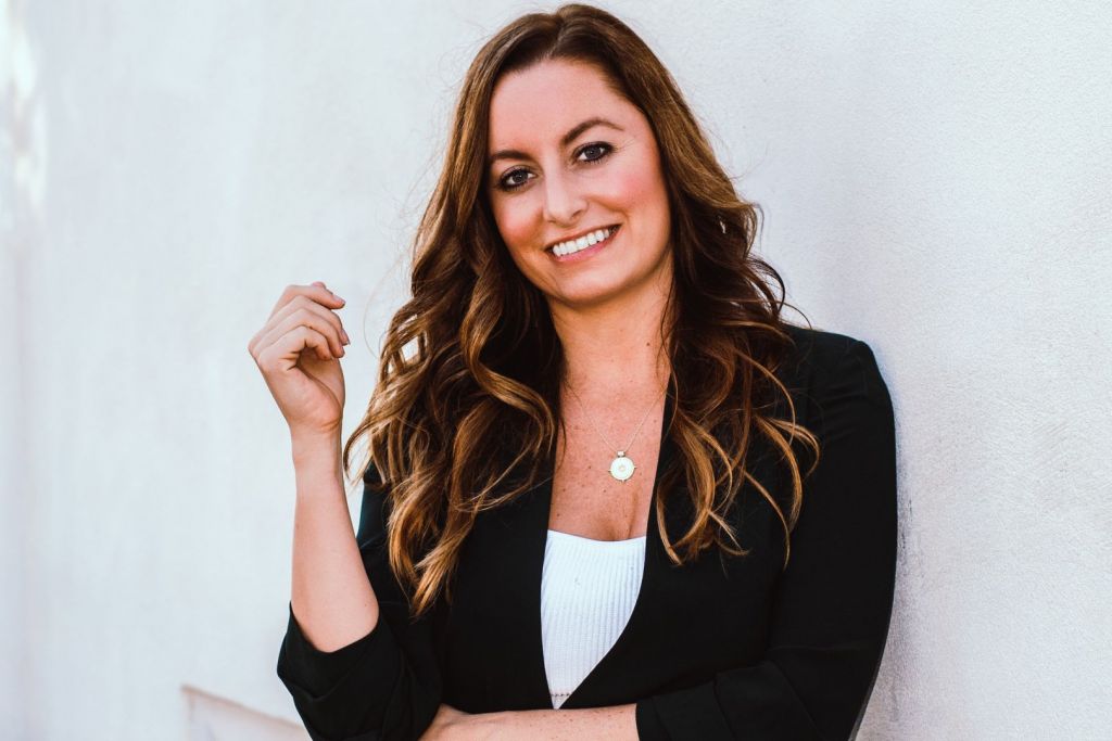 Meet Ashley Feichter | Interior & graphic designer - SHOUTOUT SOCAL