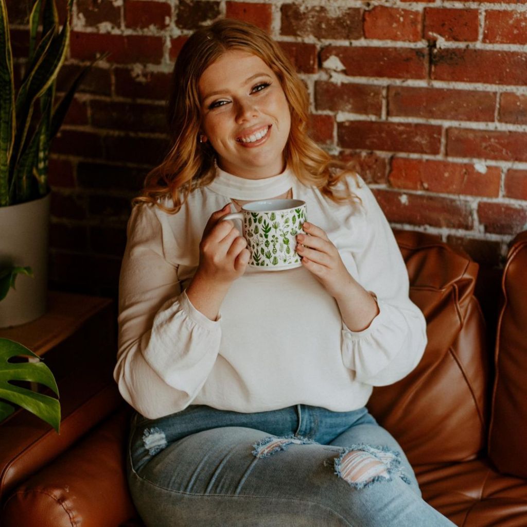 Meet Hayleigh Hayhurst | Podcast Producer & Coach - SHOUTOUT SOCAL