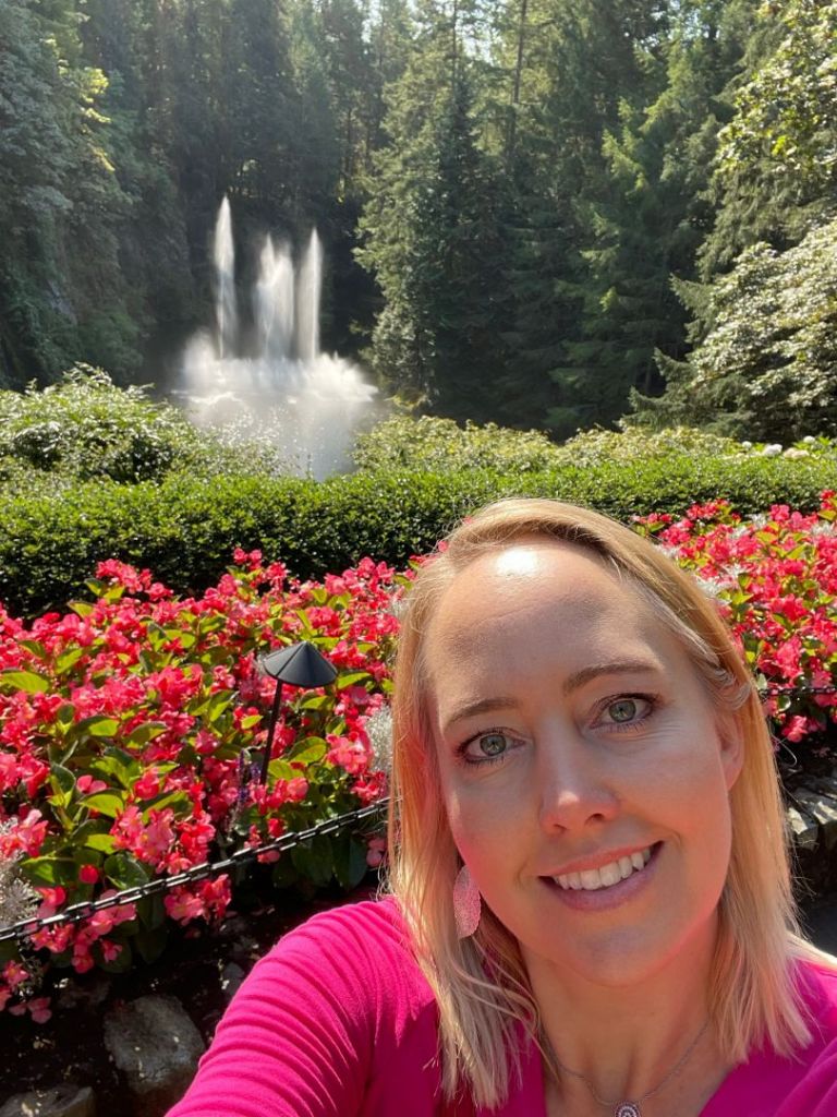 Meet Bianca Ramos | Travel Advisor - SHOUTOUT SOCAL