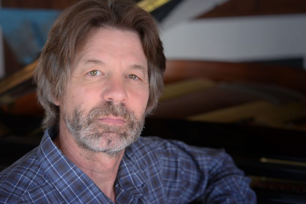 Meet Justin Gray | Opera Executive - SHOUTOUT SOCAL