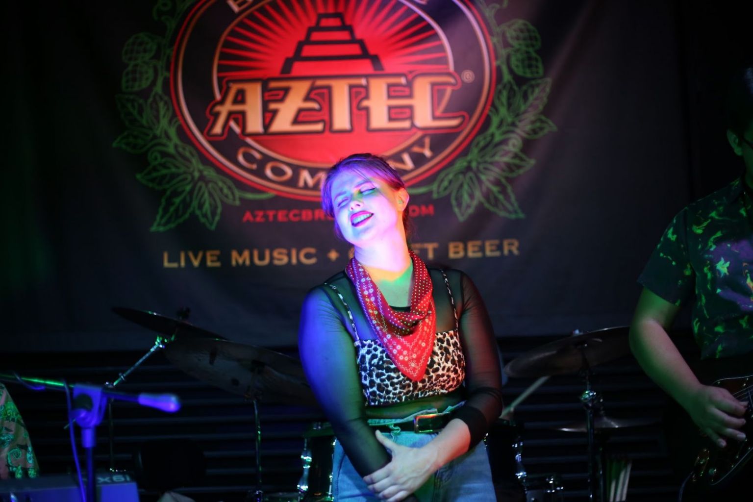 Meet Kaylee Daugherty | Singer, Musician & Teacher - SHOUTOUT SOCAL