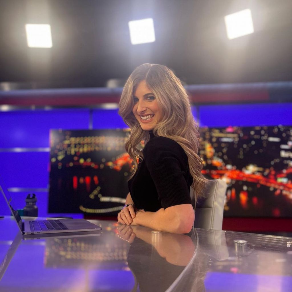 Meet Dana Alexa | Newscaster & TV Host - SHOUTOUT SOCAL