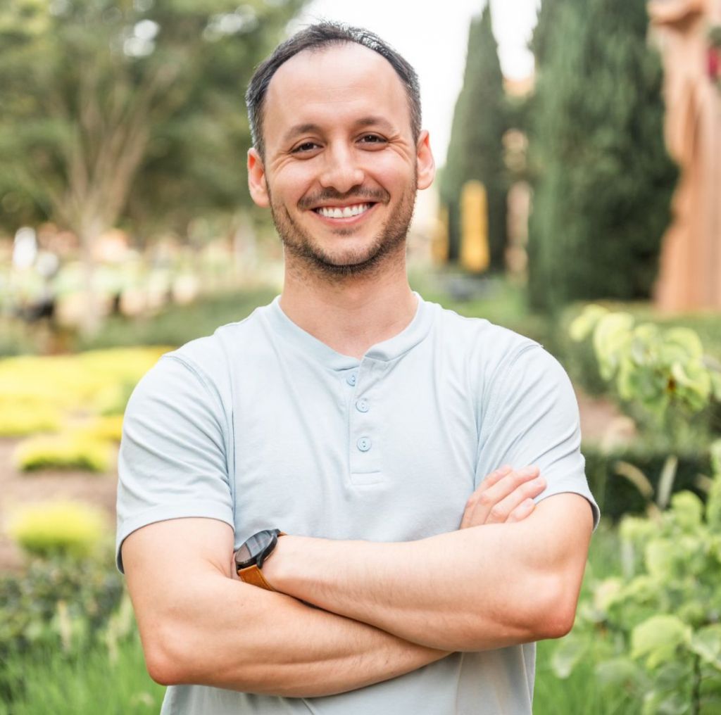 Meet Parker Slavin | President & CEO of StationeryXpress - SHOUTOUT SOCAL