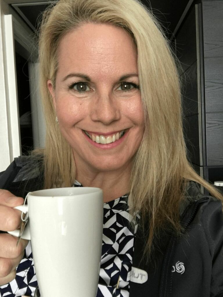 Meet Lisa Gates | CEO/Founder of Concierge 4 B2B a business concierge ...