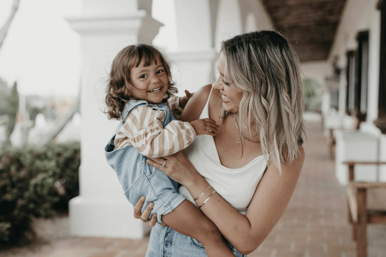 Meet Katrina Murphy | Lifestyle Motherhood Photographer - SHOUTOUT SOCAL
