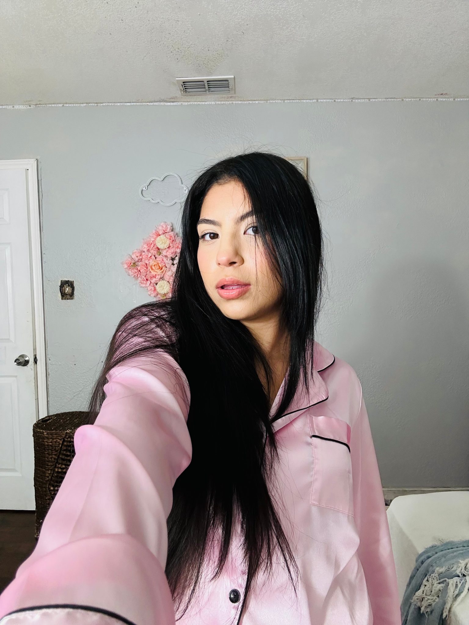 Meet Vanessa Torres | Content creator - SHOUTOUT SOCAL