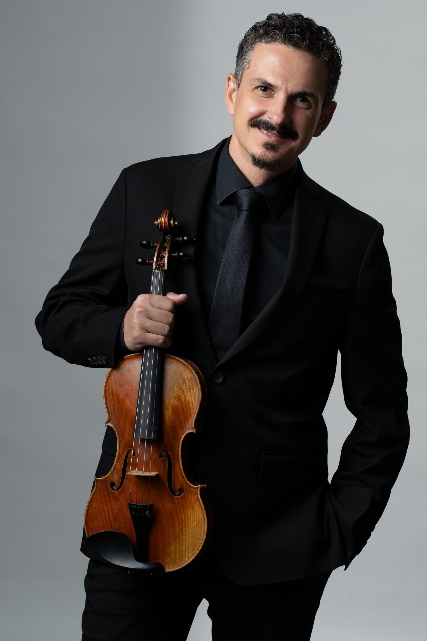 Meet Cristian Fatu | Violinist - SHOUTOUT SOCAL